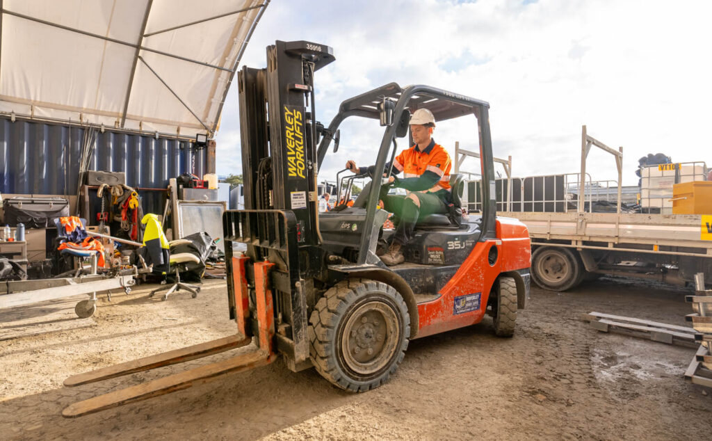Labour Hire - Tradeconnex